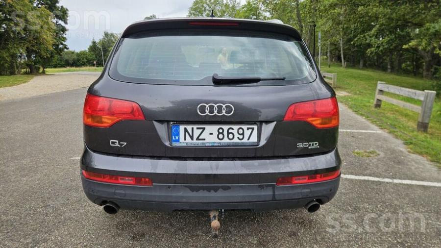 Melns Audi Q7 2006 Kuldīga, ar dzinēja tilpumu 3.00 L un nobraukumu 311 tūkst. km par 4200 €, foto 5 vietnē AUTOMOTO.COM.LV