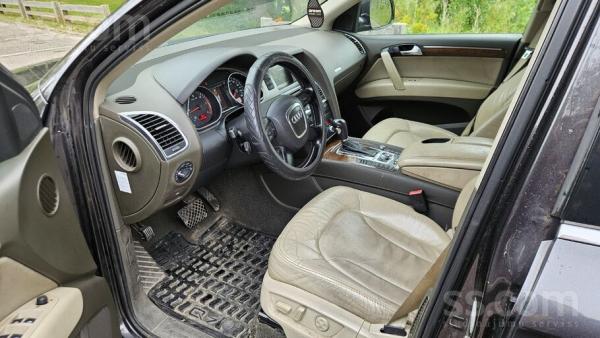 Melns Audi Q7 2006 Kuldīga, ar dzinēja tilpumu 3.00 L un nobraukumu 311 tūkst. km par 4200 €, foto 9 vietnē AUTOMOTO.COM.LV