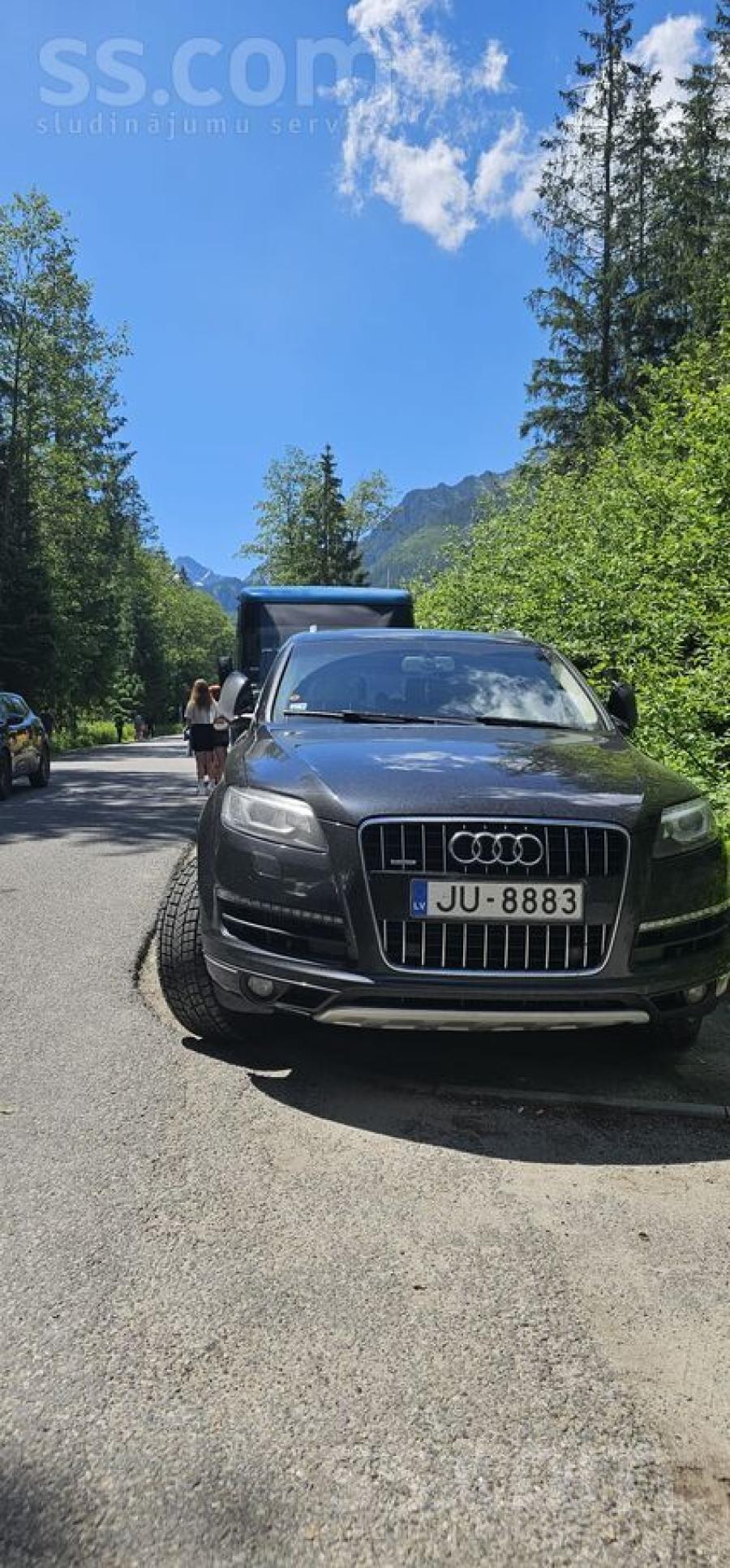 Black Audi Q7 2006 in Riga, with an engine capacity of 3.00 L and mileage of 313 thousand km for 6900 €, photo 3 on AUTOMOTO.COM.LV