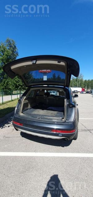 Black Audi Q7 2006 in Riga, with an engine capacity of 3.00 L and mileage of 313 thousand km for 6900 €, photo 10 on AUTOMOTO.COM.LV