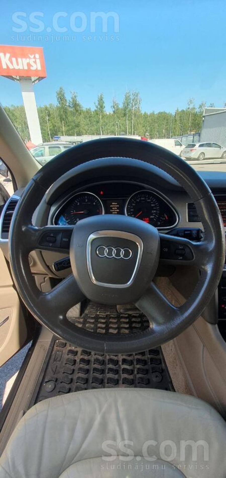 Black Audi Q7 2006 in Riga, with an engine capacity of 3.00 L and mileage of 313 thousand km for 6900 €, photo 18 on AUTOMOTO.COM.LV