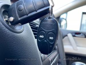 Черный Ауди Ку 7 2006 в Тарту, объемом двигателя 3.00 л и пробегом 350 тыс. км за 5499 €, фото 23 на AUTOMOTO.COM.LV