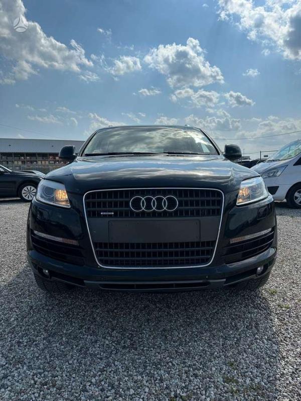 Black Audi Q7 2006 in Kaunas, with an engine capacity of 2.97 L and mileage of 358 thousand km for 4750 €, photo 3 on AUTOMOTO.COM.LV