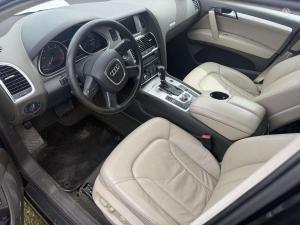 Black Audi Q7 2006 in Kaunas, with an engine capacity of 2.97 L and mileage of 358 thousand km for 4750 €, photo 5 on AUTOMOTO.COM.LV
