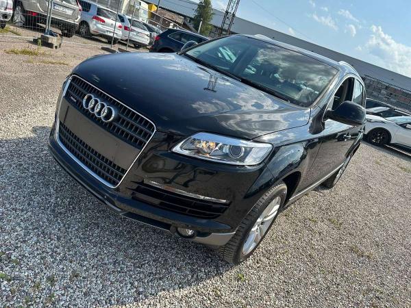 Black Audi Q7 2006 in Kaunas, with an engine capacity of 2.97 L and mileage of 358 thousand km for 4750 €, photo 10 on AUTOMOTO.COM.LV