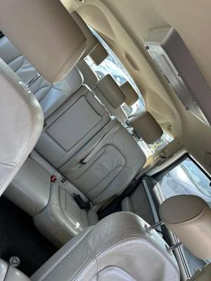 Black Audi Q7 2006 in Kaunas, with an engine capacity of 2.97 L and mileage of 358 thousand km for 4750 €, photo 14 on AUTOMOTO.COM.LV