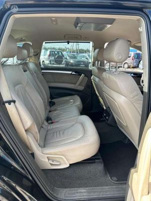 Black Audi Q7 2006 in Kaunas, with an engine capacity of 2.97 L and mileage of 358 thousand km for 4750 €, photo 15 on AUTOMOTO.COM.LV