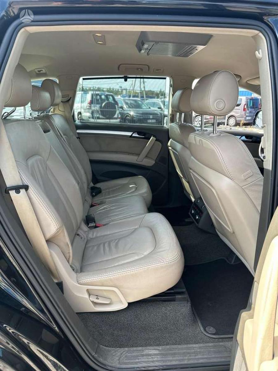 Black Audi Q7 2006 in Kaunas, with an engine capacity of 2.97 L and mileage of 358 thousand km for 4750 €, photo 15 on AUTOMOTO.COM.LV