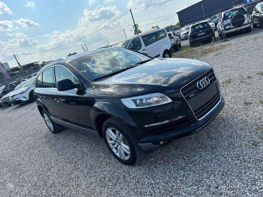 Black Audi Q7 2006 in Kaunas, with an engine capacity of 2.97 L and mileage of 358 thousand km for 4750 €, photo 16 on AUTOMOTO.COM.LV