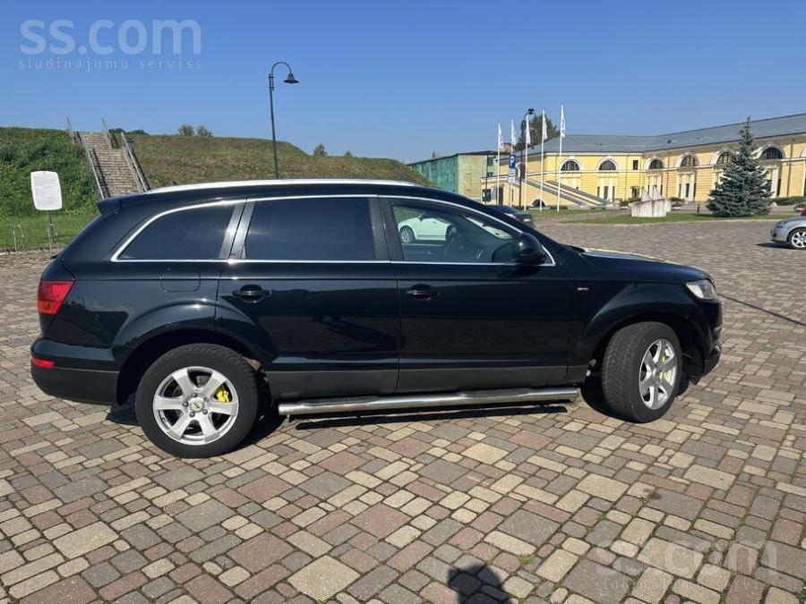 Melns Audi Q7 2006 Daugavpils, ar dzinēja tilpumu 3.00 L un nobraukumu 299 tūkst. km par 6500 €, foto 5 vietnē AUTOMOTO.COM.LV