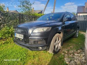 Black Audi Q7 2006 in Daugavpils, with an engine capacity of 3.00 L and mileage of 304 thousand km for 7200 €, photo  on AUTOMOTO.COM.LV