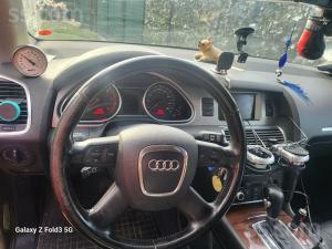 Melns Audi Q7 2006 Daugavpils, ar dzinēja tilpumu 3.00 L un nobraukumu 304 tūkst. km par 7200 €, foto 7 vietnē AUTOMOTO.COM.LV
