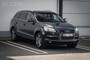Black Audi Q7 2006 in Riga, with an engine capacity of 3.00 L and mileage of 284 thousand km for 5990 €, photo 4 on AUTOMOTO.COM.LV