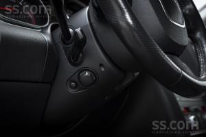 Black Audi Q7 2006 in Riga, with an engine capacity of 3.00 L and mileage of 284 thousand km for 5990 €, photo 18 on AUTOMOTO.COM.LV