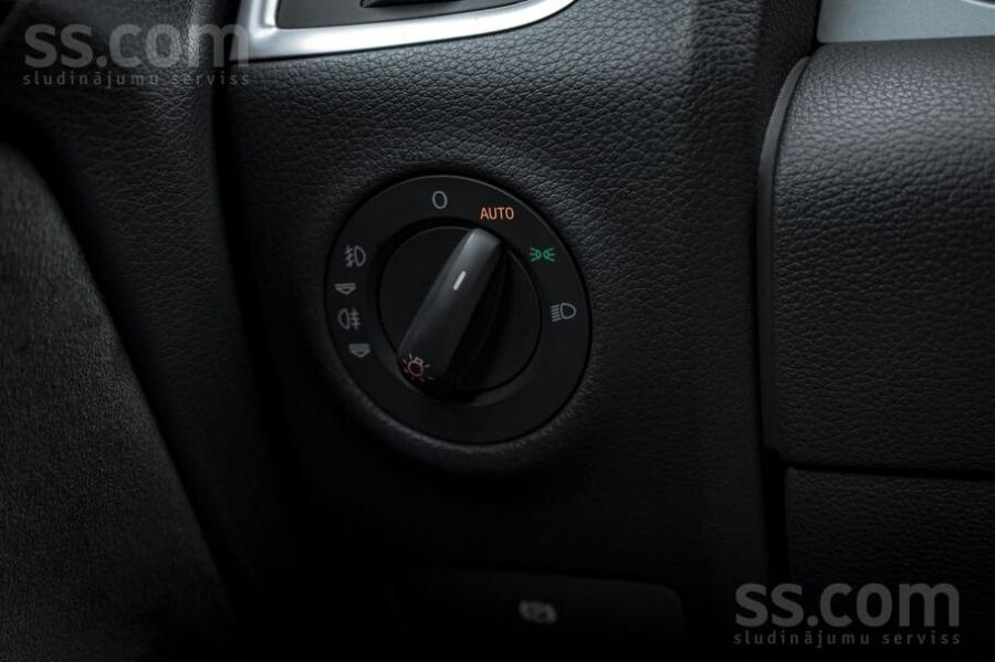 Black Audi Q7 2006 in Riga, with an engine capacity of 3.00 L and mileage of 284 thousand km for 5990 €, photo 29 on AUTOMOTO.COM.LV