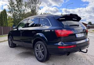 Black Audi Q7 2006 in Riga, with an engine capacity of 3.00 L and mileage of 498 thousand km for 4200 €, photo 5 on AUTOMOTO.COM.LV