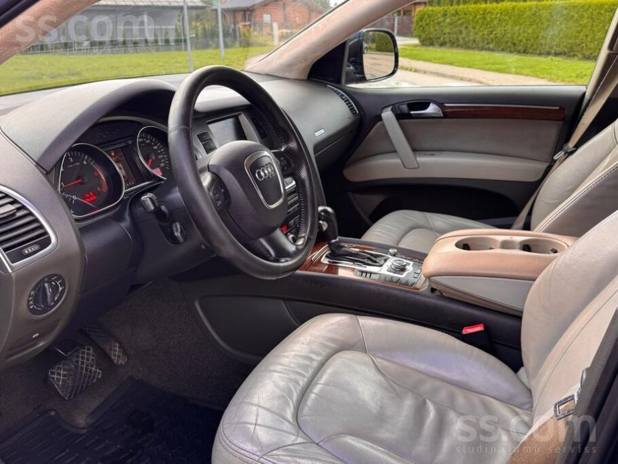 Black Audi Q7 2006 in Riga, with an engine capacity of 3.00 L and mileage of 498 thousand km for 4200 €, photo 6 on AUTOMOTO.COM.LV