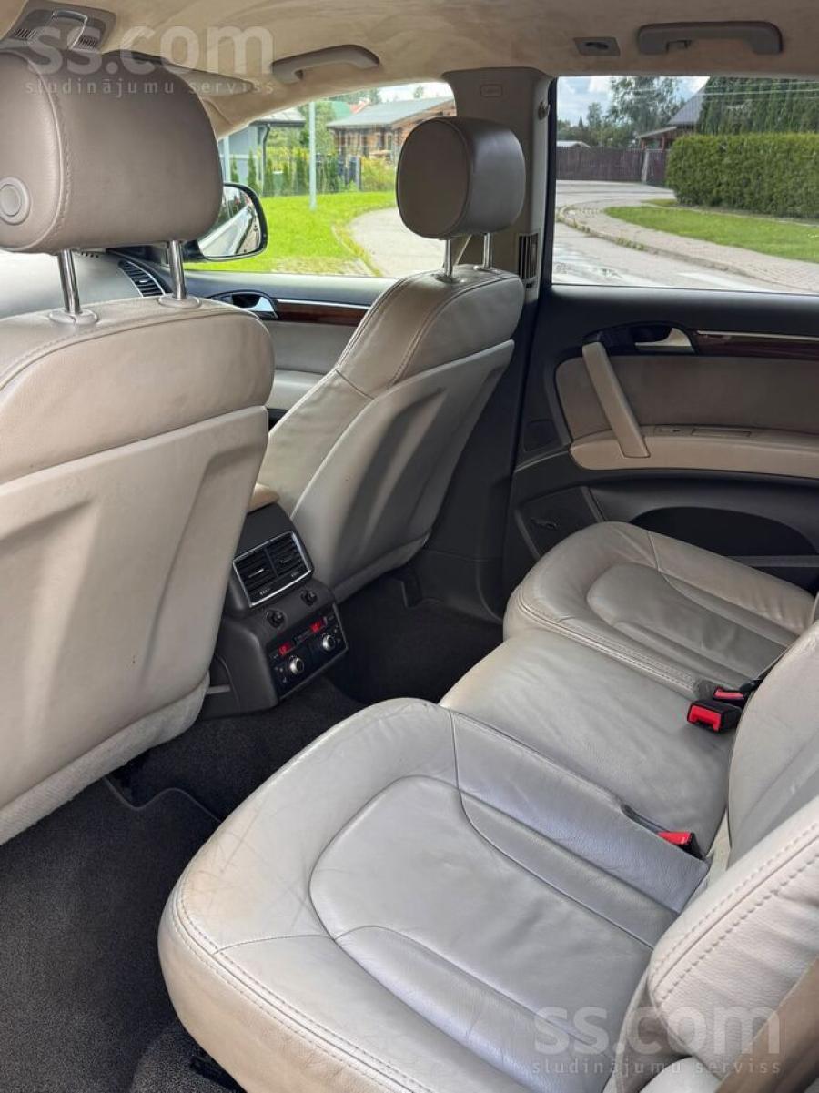 Black Audi Q7 2006 in Riga, with an engine capacity of 3.00 L and mileage of 498 thousand km for 4200 €, photo 7 on AUTOMOTO.COM.LV