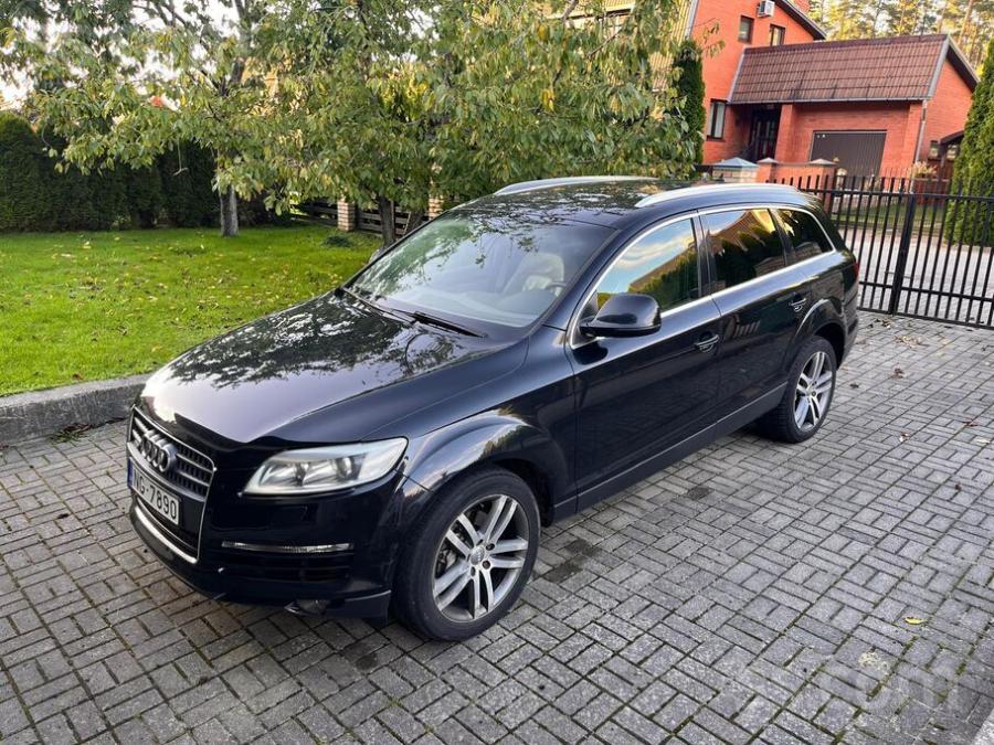 Melns Audi Q7 2006 Rīga, ar dzinēja tilpumu 3.00 L un nobraukumu 420 tūkst. km par 5200 €, foto 1 vietnē AUTOMOTO.COM.LV