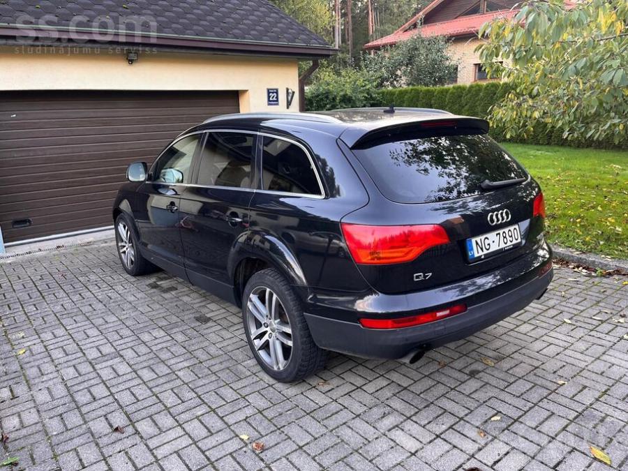 Melns Audi Q7 2006 Rīga, ar dzinēja tilpumu 3.00 L un nobraukumu 420 tūkst. km par 5200 €, foto 4 vietnē AUTOMOTO.COM.LV