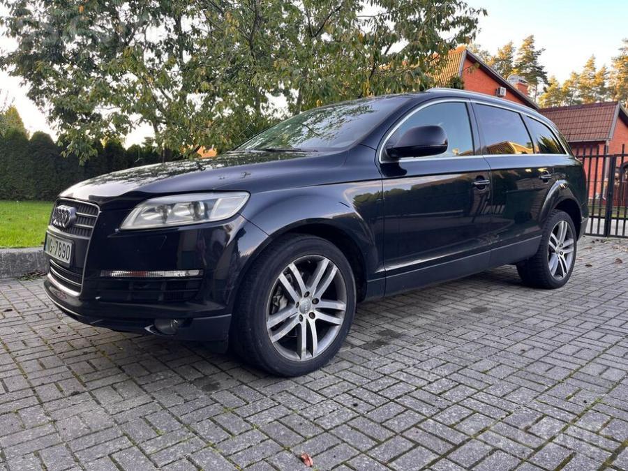 Melns Audi Q7 2006 Rīga, ar dzinēja tilpumu 3.00 L un nobraukumu 420 tūkst. km par 5200 €, foto 5 vietnē AUTOMOTO.COM.LV