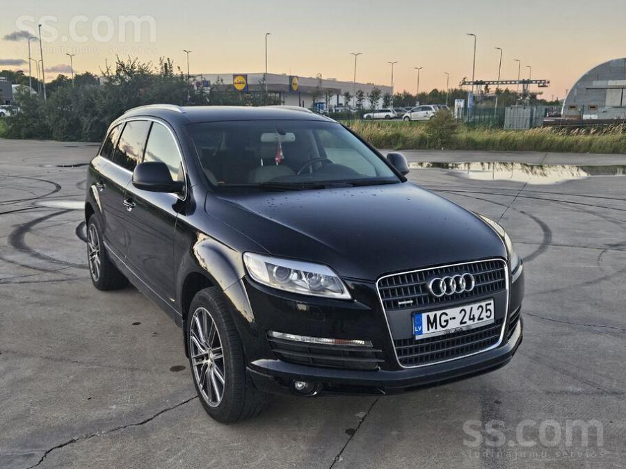 Melns Audi Q7 2006 Liepāja, ar dzinēja tilpumu 3.00 L un nobraukumu 268 tūkst. km par 4750 €, foto 1 vietnē AUTOMOTO.COM.LV