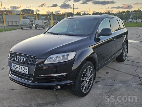 Melns Audi Q7 2006 Liepāja, ar dzinēja tilpumu 3.00 L un nobraukumu 268 tūkst. km par 4750 €, foto 3 vietnē AUTOMOTO.COM.LV