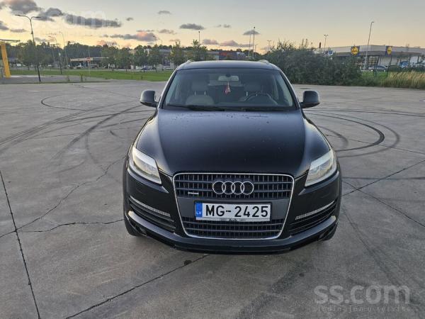 Melns Audi Q7 2006 Liepāja, ar dzinēja tilpumu 3.00 L un nobraukumu 268 tūkst. km par 4750 €, foto 4 vietnē AUTOMOTO.COM.LV