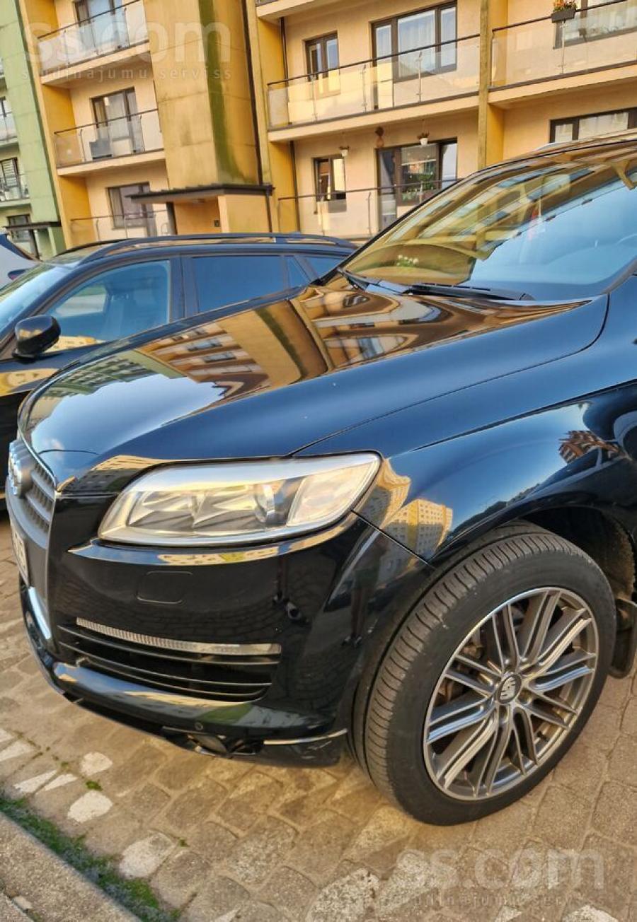 Melns Audi Q7 2006 Liepāja, ar dzinēja tilpumu 3.00 L un nobraukumu 268 tūkst. km par 4750 €, foto 10 vietnē AUTOMOTO.COM.LV