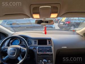 Melns Audi Q7 2006 Liepāja, ar dzinēja tilpumu 3.00 L un nobraukumu 268 tūkst. km par 4750 €, foto 17 vietnē AUTOMOTO.COM.LV
