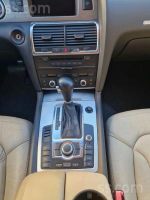 Melns Audi Q7 2006 Liepāja, ar dzinēja tilpumu 3.00 L un nobraukumu 268 tūkst. km par 4750 €, foto 19 vietnē AUTOMOTO.COM.LV