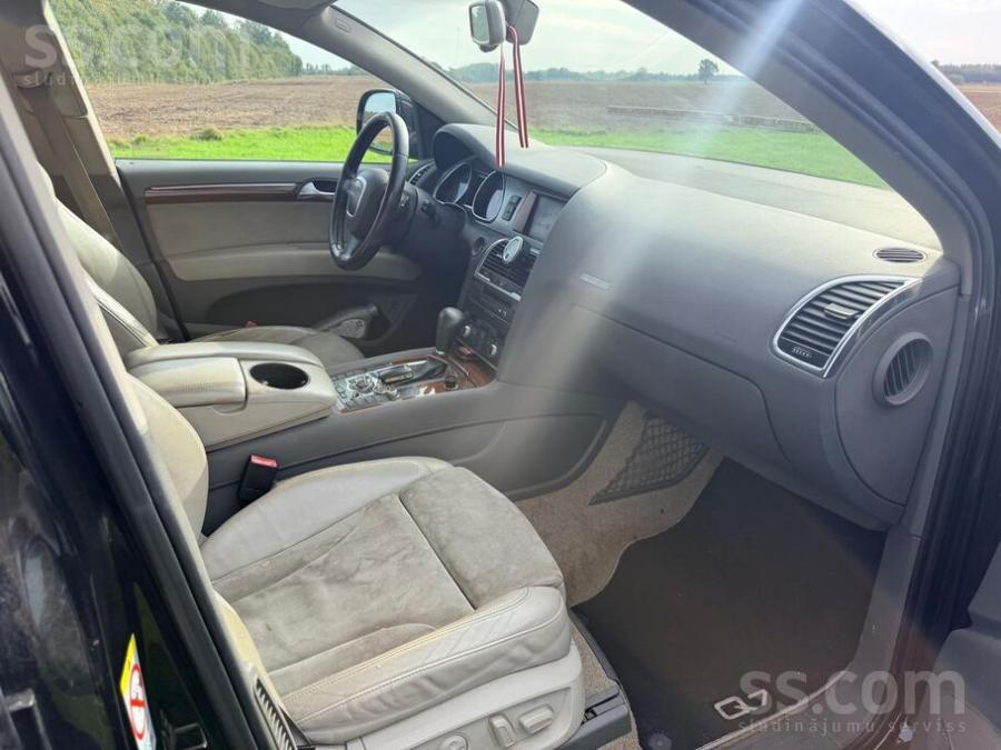 Melns Audi Q7 2006 Valmiera, ar dzinēja tilpumu 3.00 L un nobraukumu 361 tūkst. km par 6000 €, foto 5 vietnē AUTOMOTO.COM.LV