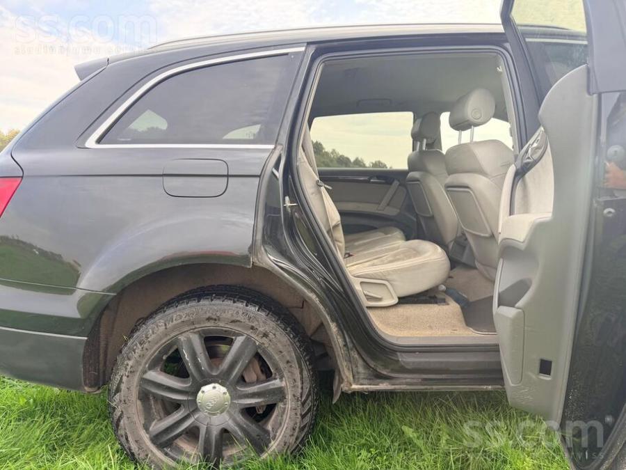 Melns Audi Q7 2006 Valmiera, ar dzinēja tilpumu 3.00 L un nobraukumu 361 tūkst. km par 6000 €, foto 8 vietnē AUTOMOTO.COM.LV