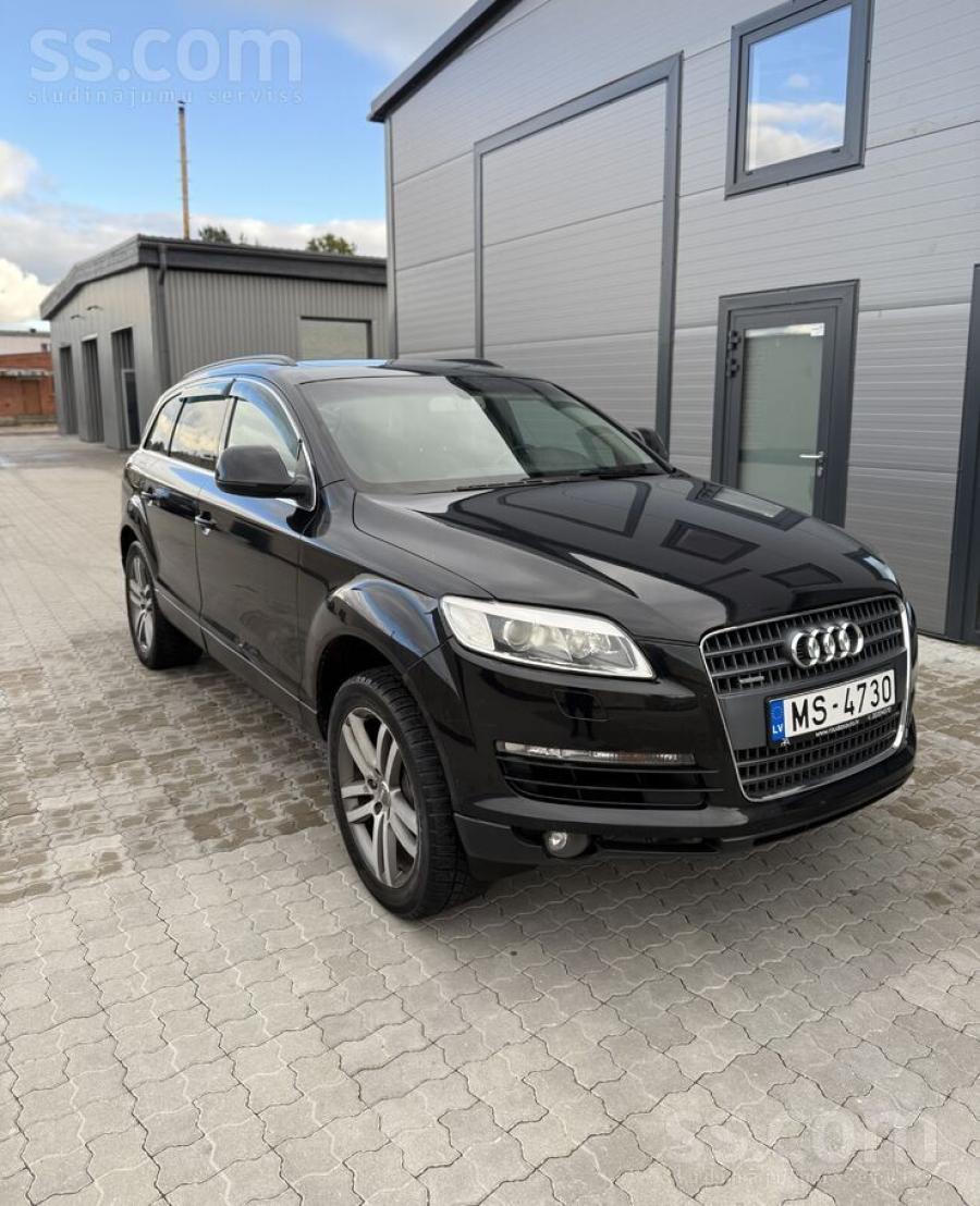 Black Audi Q7 2006 in Liepaja, with an engine capacity of 4.20 L and mileage of 228 thousand km for 2850 €, photo 1 on AUTOMOTO.COM.LV