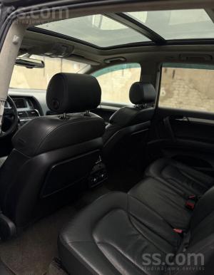 Black Audi Q7 2006 in Liepaja, with an engine capacity of 4.20 L and mileage of 228 thousand km for 2850 €, photo 10 on AUTOMOTO.COM.LV