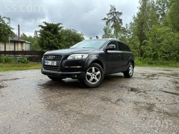 Black Audi Q7 2007 in Riga, with an engine capacity of 3.00 L and mileage of 272 thousand km for 5500 €, photo 2 on AUTOMOTO.COM.LV