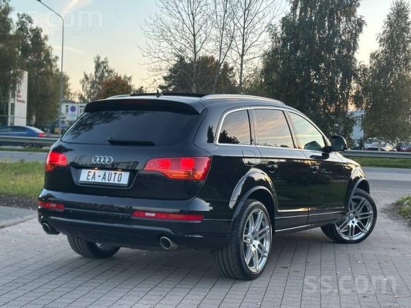 Melns Audi Q7 2007 Rīga, ar dzinēja tilpumu 4.20 L un nobraukumu 0 tūkst. km par 8550 €, foto 2 vietnē AUTOMOTO.COM.LV