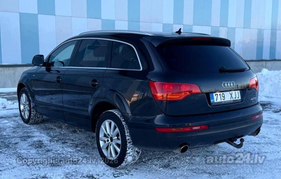 Melns Audi Q7 2007 Tallina, ar dzinēja tilpumu 4.10 L un nobraukumu 345 tūkst. km par 4499 €, foto 6 vietnē AUTOMOTO.COM.LV
