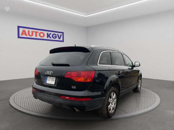 Black Audi Q7 2007 in Vilnius, with an engine capacity of 3.60 L and mileage of 224 thousand km for 4499 €, photo 4 on AUTOMOTO.COM.LV