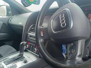Black Audi Q7 2007 in Vilnius, with an engine capacity of 2.97 L and mileage of 191 thousand km for 2900 €, photo 13 on AUTOMOTO.COM.LV