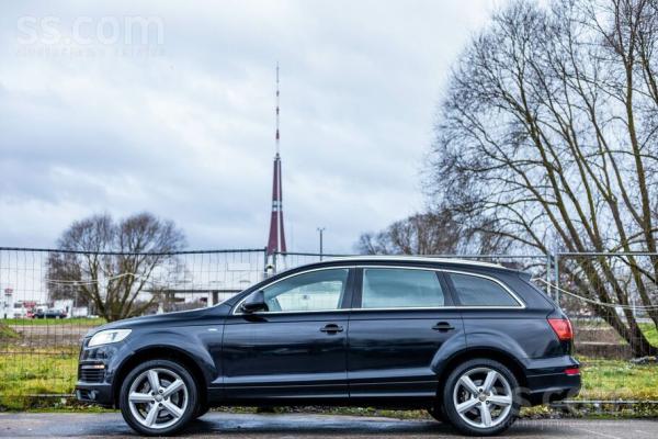 Black Audi Q7 2007 in Riga, with an engine capacity of 3.00 L and mileage of 384 thousand km for 5890 €, photo 4 on AUTOMOTO.COM.LV
