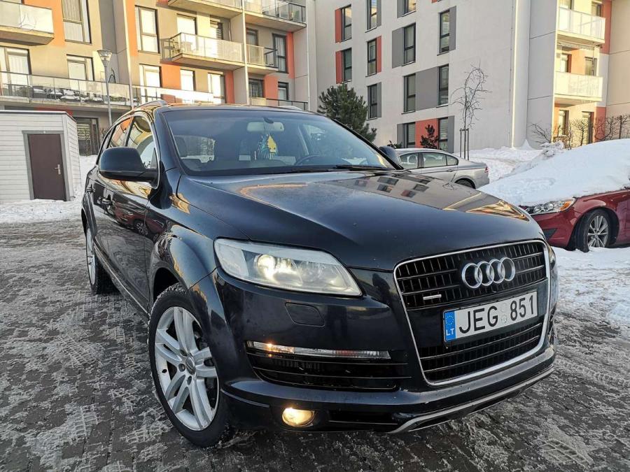 Black Audi Q7 2007 in Klaipeda, with an engine capacity of 3.00 L and mileage of 300 thousand km for 5900 €, photo 1 on AUTOMOTO.COM.LV