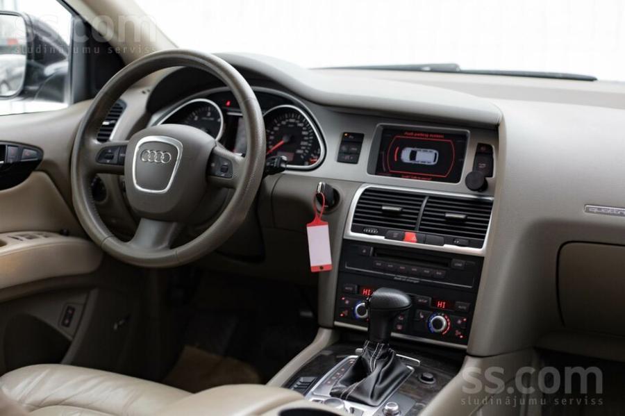 Melns Audi Q7 2007 Rīga, ar dzinēja tilpumu 3.00 L un nobraukumu 339 tūkst. km par 6990 €, foto 26 vietnē AUTOMOTO.COM.LV