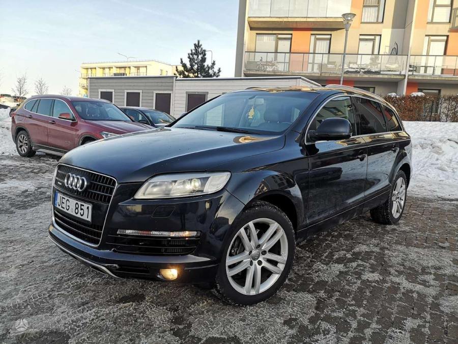 Black Audi Q7 2007 in Klaipeda, with an engine capacity of 3.00 L and mileage of 300 thousand km for 4900 €, photo 3 on AUTOMOTO.COM.LV