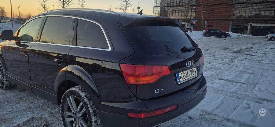 Melns Audi Q7 2007 Klaipėda, ar dzinēja tilpumu 2.97 L un nobraukumu 425 tūkst. km par 5200 €, foto 4 vietnē AUTOMOTO.COM.LV