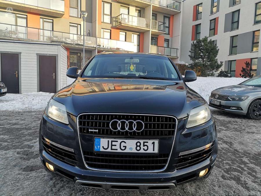 Black Audi Q7 2007 in Klaipeda, with an engine capacity of 3.00 L and mileage of 300 thousand km for 4500 €, photo 4 on AUTOMOTO.COM.LV