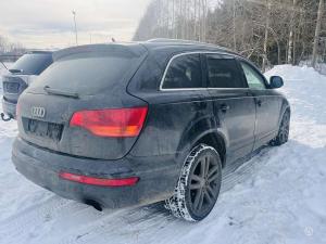 Black Audi Q7 2007 in Trakai, with an engine capacity of 2.97 L and mileage of 385 thousand km for 3150 €, photo  on AUTOMOTO.COM.LV