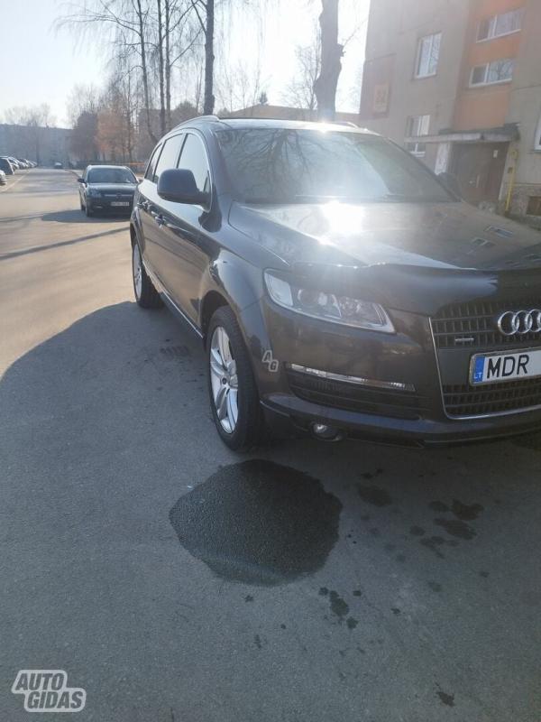 Black Audi Q7 2007 in Vilnius, with an engine capacity of 3.00 L and mileage of 285 thousand km for 6700 €, photo 2 on AUTOMOTO.COM.LV