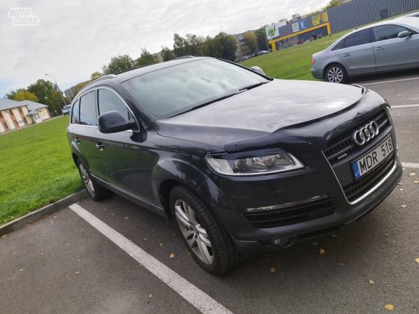 Black Audi Q7 2007 in Vilnius, with an engine capacity of 3.00 L and mileage of 285 thousand km for 6700 €, photo 6 on AUTOMOTO.COM.LV