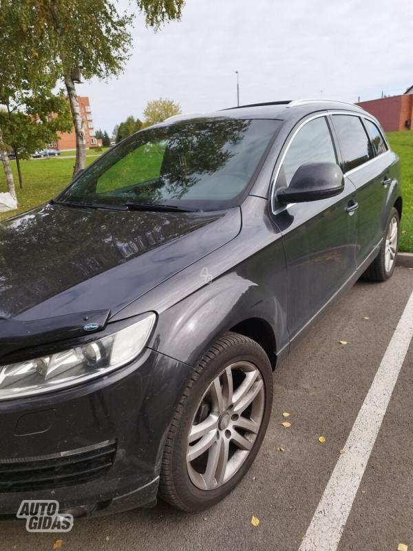 Black Audi Q7 2007 in Vilnius, with an engine capacity of 3.00 L and mileage of 285 thousand km for 6700 €, photo 8 on AUTOMOTO.COM.LV